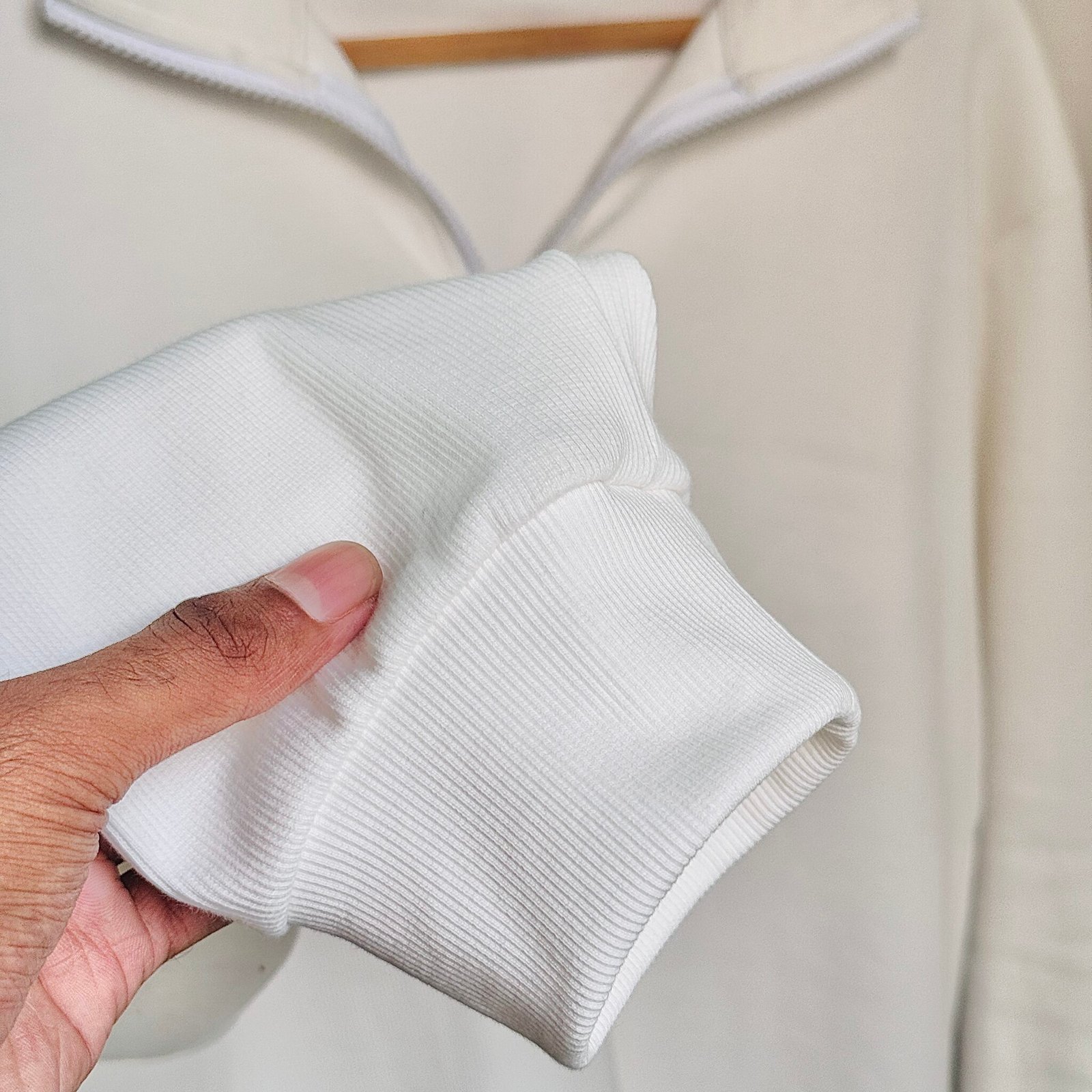 Ribbed half Zip Pullover – White - Treko